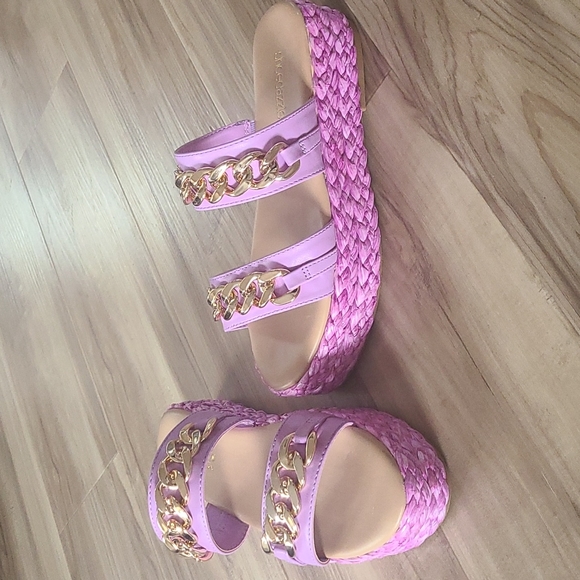 Shoe Dazzle | Shoes | Sold Spring Sale New Lavender Lilac Purple Gold ...